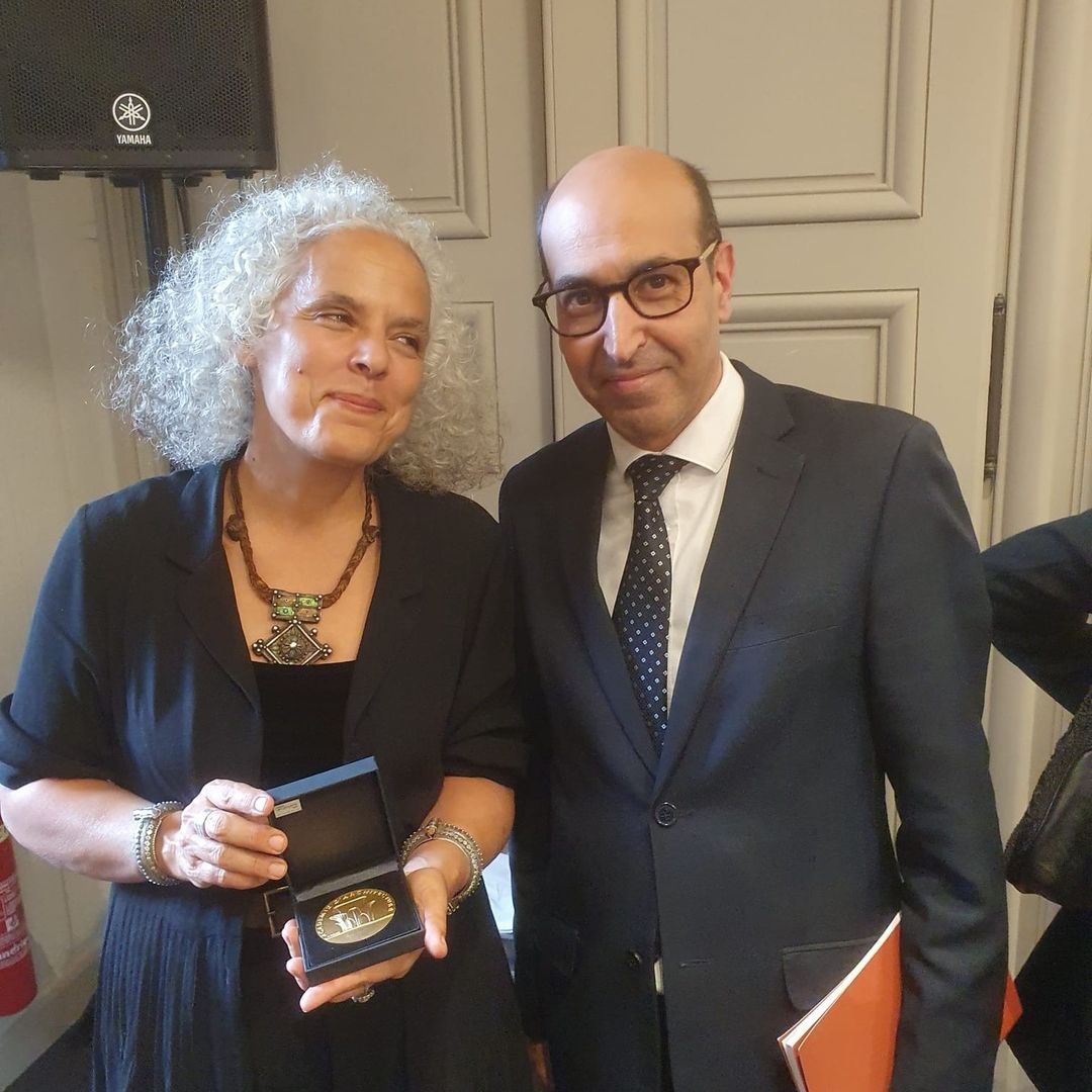 Salima Naji honorée par la grande médaille d’or de l’académie d ...